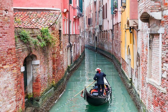 45-Minute or 1-hour Private Gondola Ride from Rialto - The Price and Value