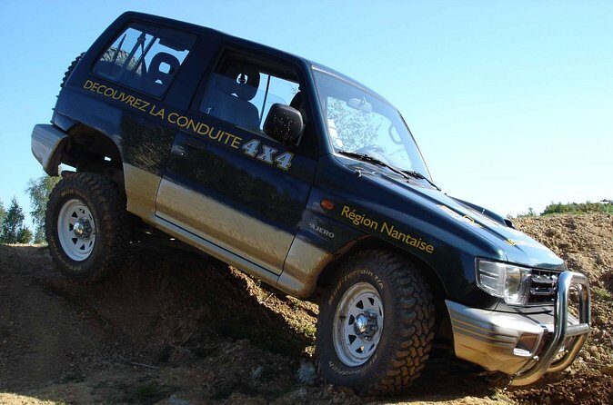 4x4 crossing in a Private Estate in Pays de Loire - FAQ