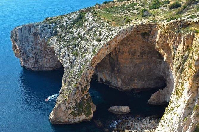 8 hour private tour around Malta - Transport and Comfort