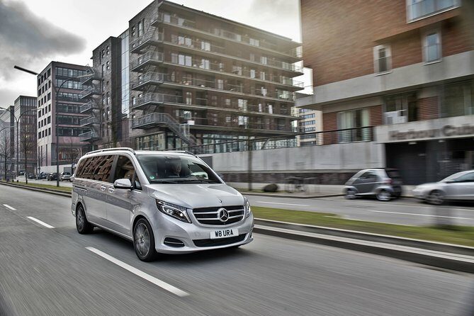 Airport Taxi Service | Nottinghamshire to London Heathrow Airport - The Journey from Nottingham to Heathrow: What to Expect