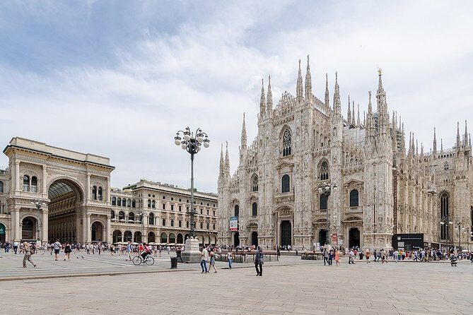 Airport Transfer: Malpensa Airport MXP to Milan by Luxury Van - Meeting Points and Logistics