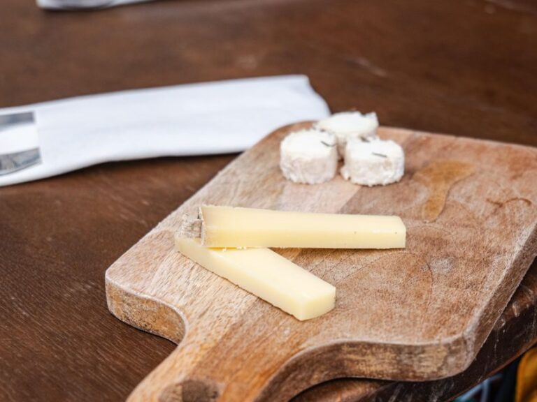 Aix en Provence Food & City Half Day tour - Discovering Aix-en-Provence: What to Expect