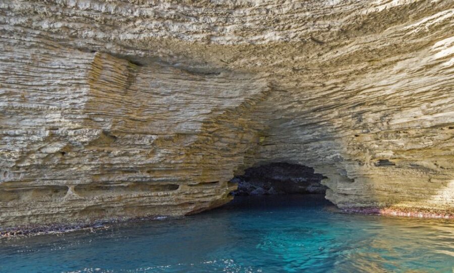 Ajaccio/Porticcio: Lavezzi Islands/Bonifacio Caves Boat Tour - The Real Value of the Tour