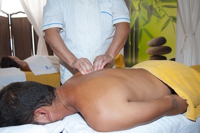 Akrotiri: Couples' Aromatherapy Massage - The Spa Environment and Facilities