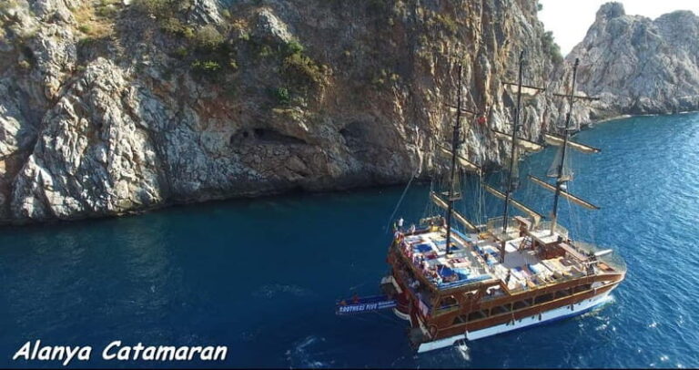 Alanya: Catamaran Boat Trip with Swimming Stops incl Lunch - Swimming and Cave Stops