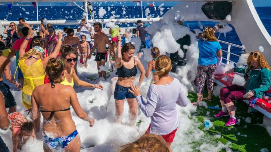 Alanya: Disco Boat Tour with Foam Party and Unlimited Drinks - Authentic Tips from Reviews