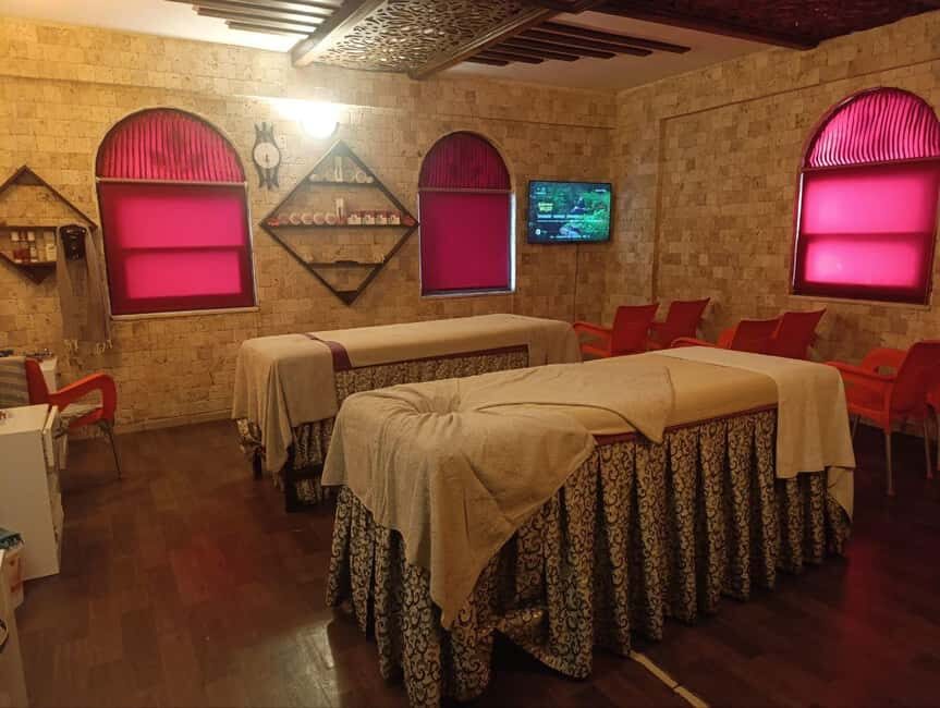 Alanya: Turkish Bath, Sauna, Pool, Jakuzi Massage Spa Center - Pros and Cons