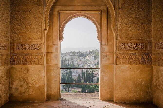Alhambra and Nasrid Palaces Last Minute Tickets - Is This Tour Right for You?