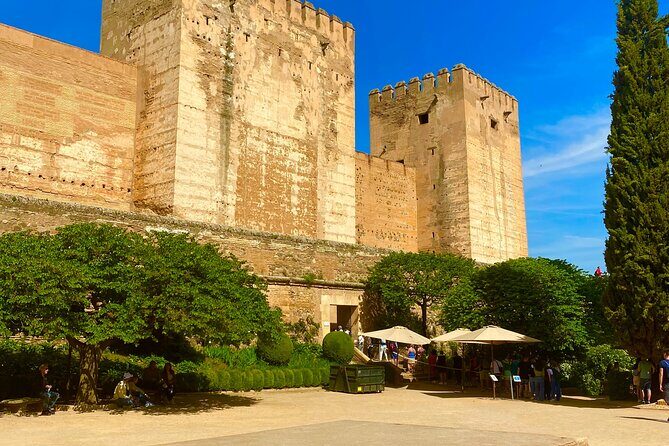 Alhambra Complex Guided Tour Options - A Detailed Breakdown of the Itinerary