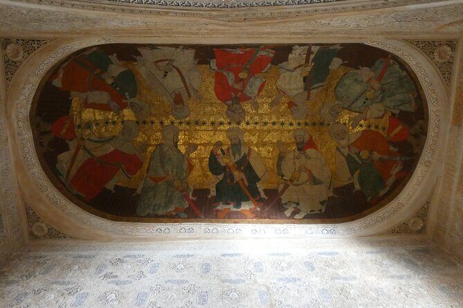 Alhambra Skip the Line Premium Guided Tour - Practical details: What to expect