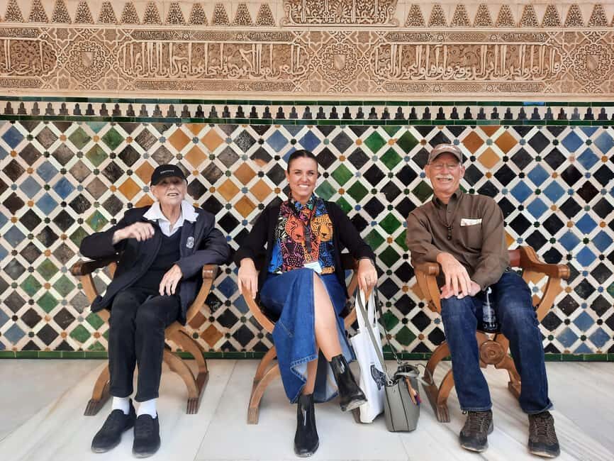 Alhambra with Nazaries Palaces Private Tour - The Value of a Private Tour
