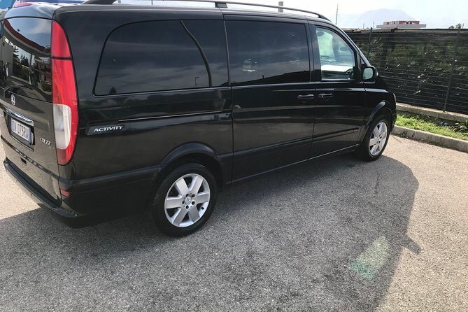 Amalfi Drive Small Group - The Transportation: Comfort and Convenience