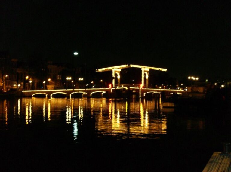 Amsterdam: 2-Hour Sightseeing Tour by Rickshaw - The Value of the Tour: Price vs. Experience