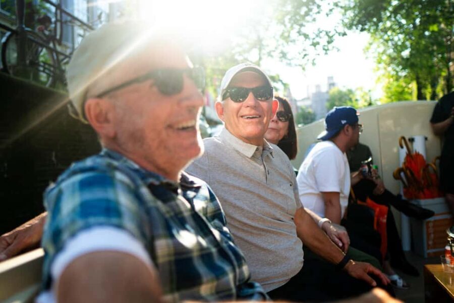 Amsterdam: 90 min Cosy Canal Cruise w. Bar & Snacks on board - The Sum Up