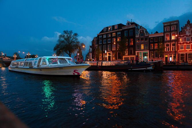 Amsterdam Evening Cocktail Cruise with snacks - A Detailed Look at the Experience