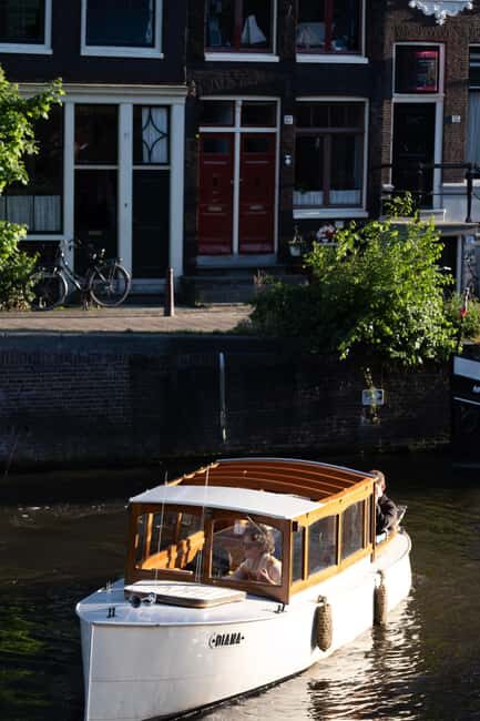 Amsterdam: Hidden Gems Canal Cruise - The Sum Up