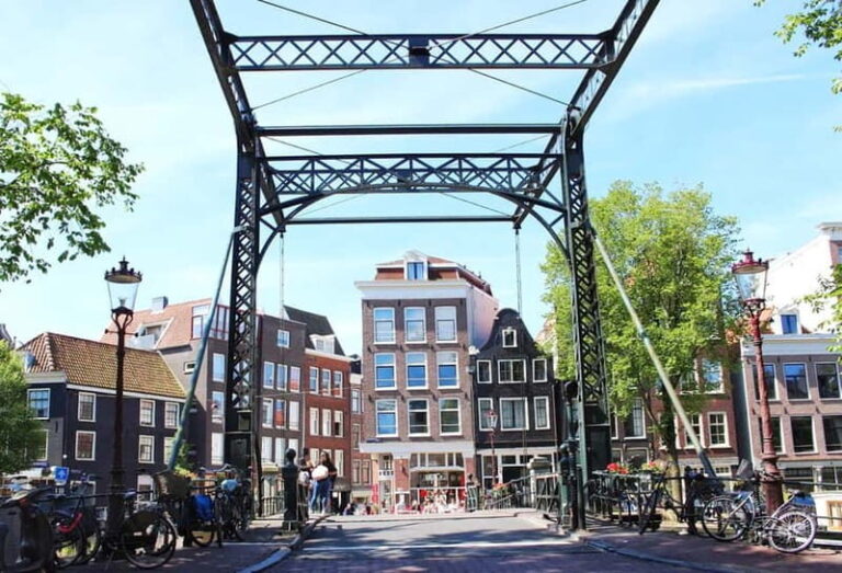 Amsterdam: Jordaan Area Walking Tour - Exploring the Heart of Amsterdam: The Jordaan Neighborhood