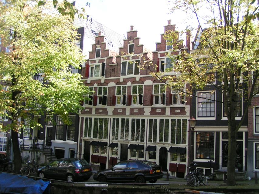 Amsterdam Old City Private Walking Tour - Discovering Hidden Corners and Local Stories