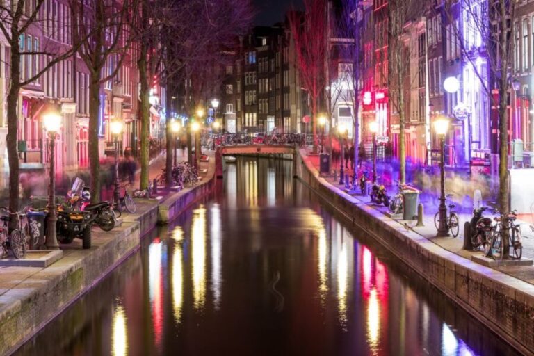 Amsterdam: Red Light District Walking Tour - Why This Tour Works