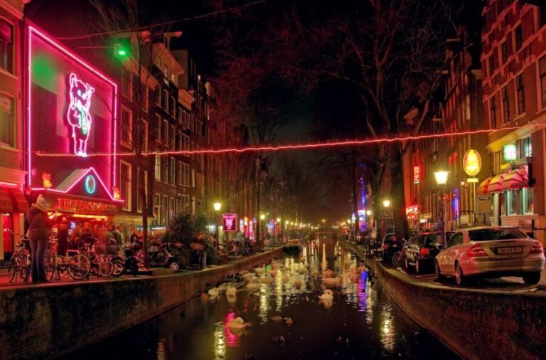 Amsterdam: Sex, Drugs, and Freedom Walking Tour - Authentic Local Sights and Hidden Corners