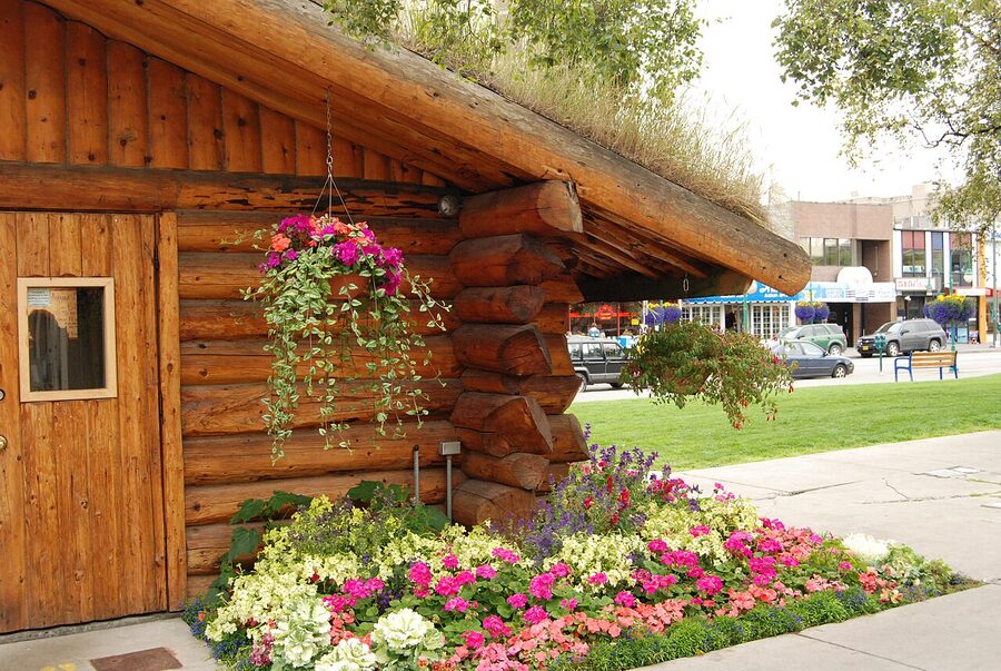 Log cabin visitor information center at 4th and F Street Anchorage