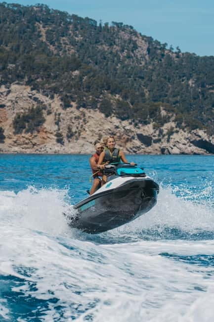 Andratx: Jet Ski Tour with Cave Visits and free Photos - What Makes This Tour Stand Out?