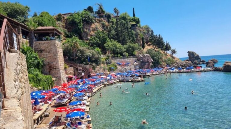 Antalya City Tour with Old Town (Kaleiçi) & Düden Waterfalls - Who Should Consider This Tour?