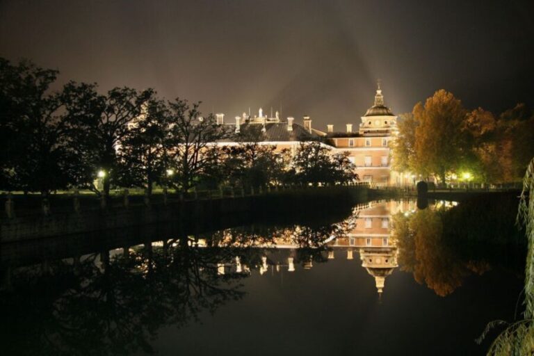 Aranjuez: Mystery and Legends Guided Nighttime Walking Tour - What Makes This Tour Stand Out?