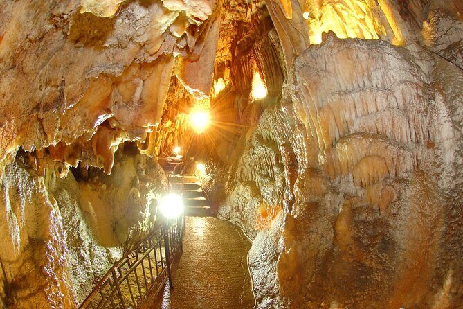 Argostoli Shorex: Drogarati & Melissani Caves with Wine Tasting - How the Tour Comes Together