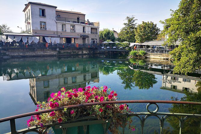 Arles Small groupe tour : Private Day Trip to Luberon Villages - Transportation and Logistics: Making the Most of Your Day
