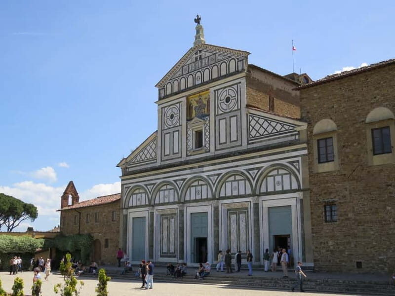 Around Florence Hills: AppGuided eVespa Tour + Wine&Food - FAQs