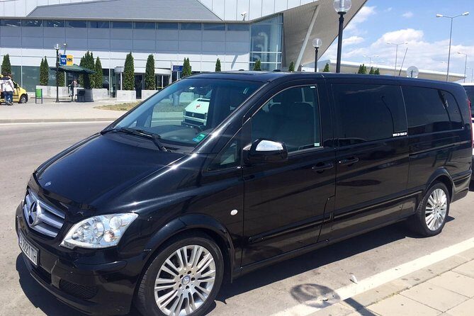 Arrival Private Transfer: Airport Charles de Gaulle OR Orly TO La Defense - Why Choose a Private Airport Transfer in Paris?
