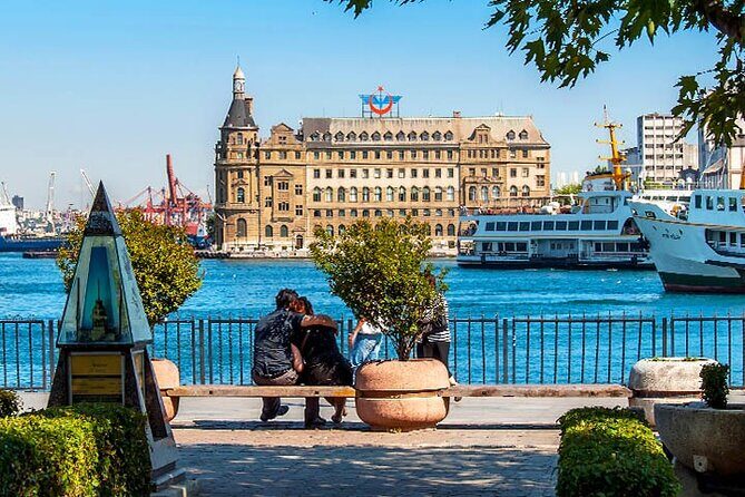 Asian Side of Istanbul: Uskudar and Kadikoy Full Day Walking Tour - Authentic Experiences and Local Insights