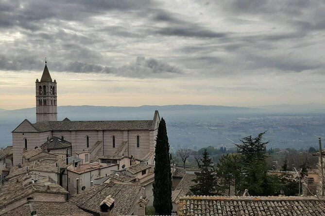 Assisi: the Three Major Basilicas. St. Francis, St. Clare and Porziuncola chapel - What the Tour Includes and Why It Matters