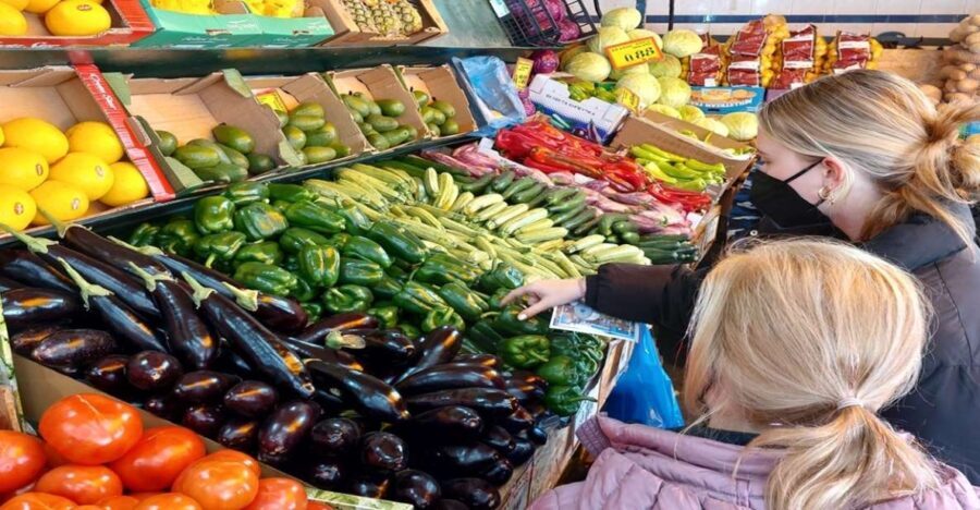 Athens: Cooking Class, Market Visit & Lunch at Local Tavern - Why This Tour Works