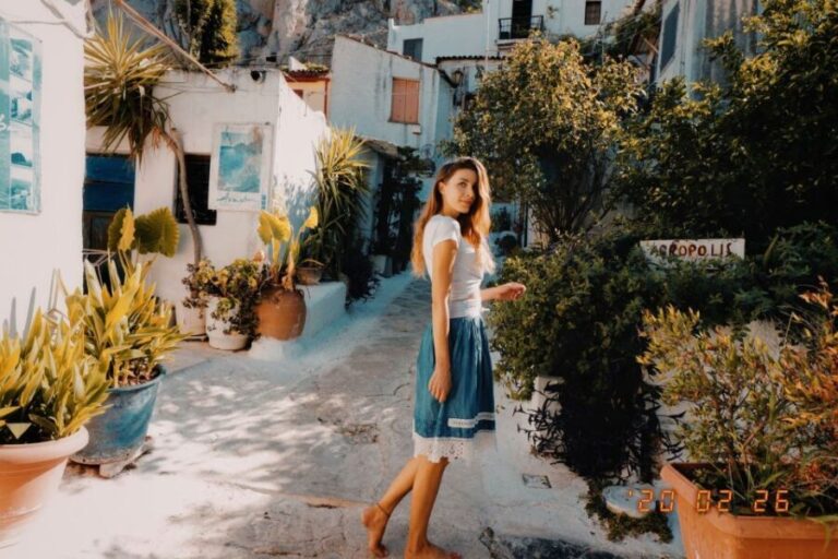 Athens: Professional photoshoot at Anafiotika Village - Practical Details & What to Keep in Mind