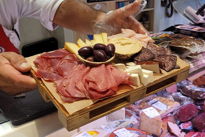 Athens Urban Treasure Hunt w Food Stop - Practical Details and What You Need to Know