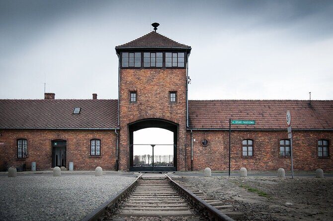 Auschwitz-Birkenau Private Tour from Krakow - Who Should Book This Tour?