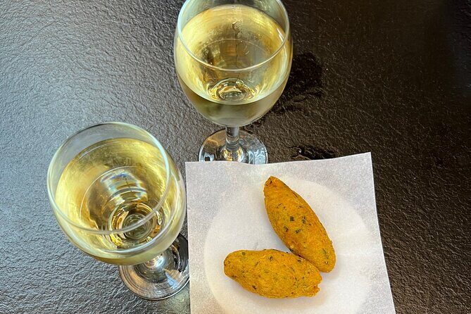 Authentic Port Wine Tasting & Douro River Cruise in Porto - Why This Tour Works Well