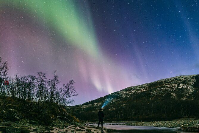 Autumn Abisko Aurora Chase - Meeting and Pickup: Starting the Night Right