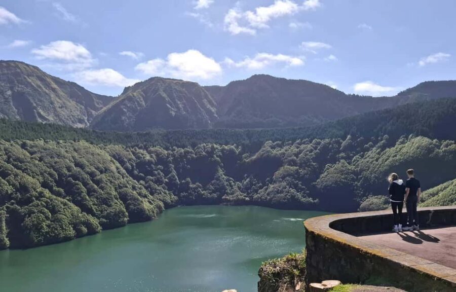 Azores: Sete Cidades, Blue & Green Lake Shore Excursion - The Itinerary Breakdown: What to Expect