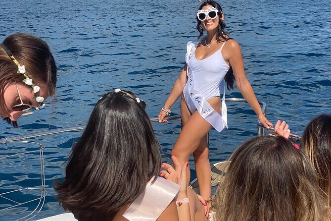 Bachelorette party, boat party in Salerno with aperitif and tapas - Practical Details That Matter