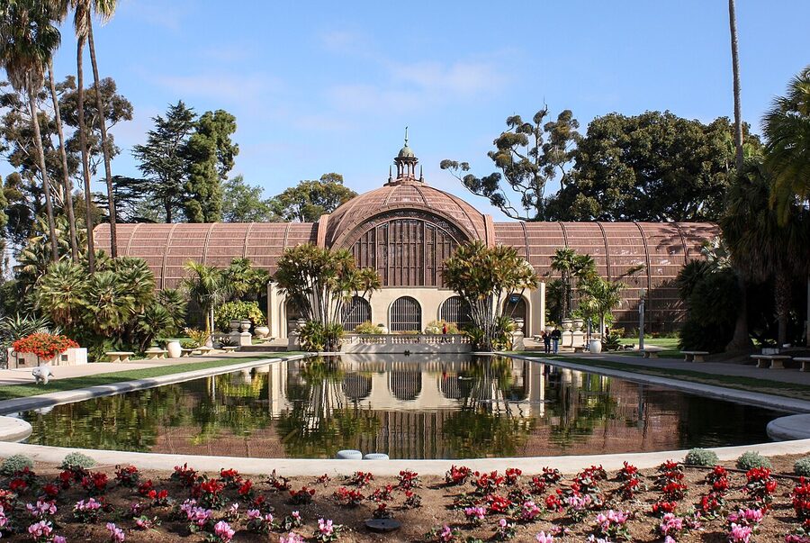 The Balboa Park Botanical Building next to the San Diego Zoo