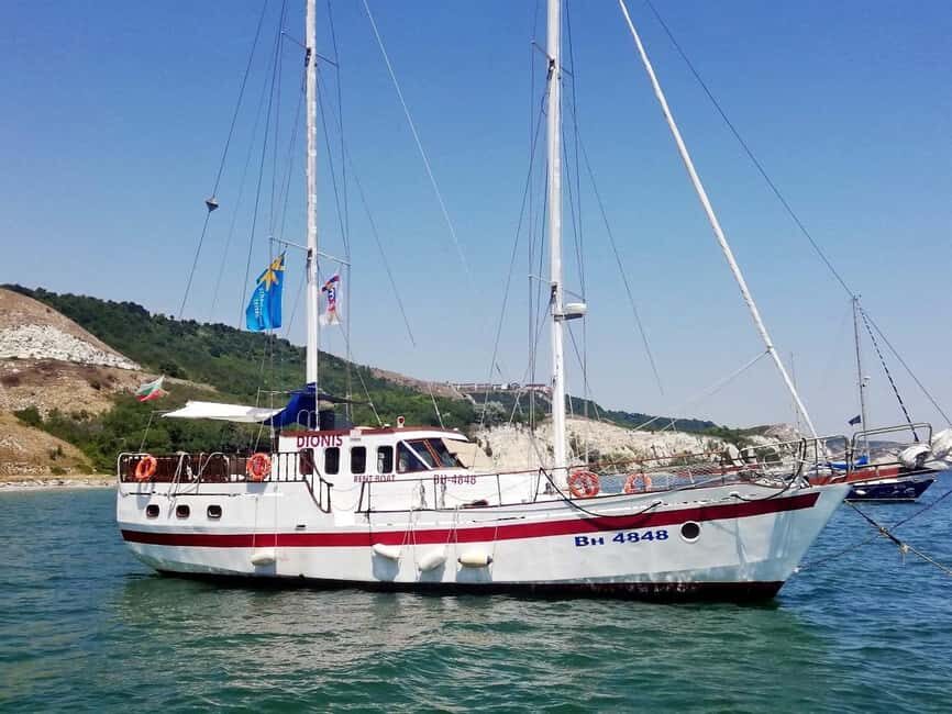 Balchik: 4-Hour Black Sea Cruise With Lunch and Drinks - The Scenic Route and Shoreline Highlights