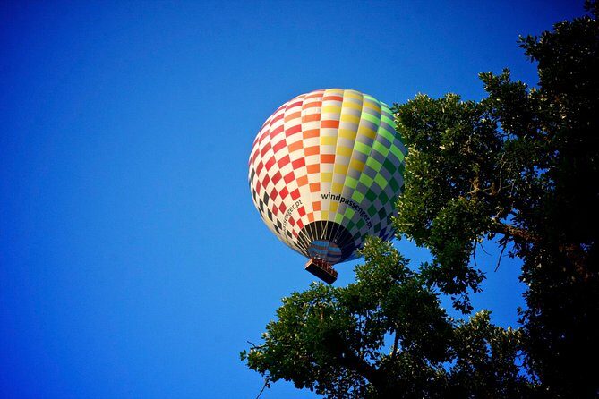 Balloon Ride with Complimentary Drink from Coruche - What Makes This Tour Stand Out?