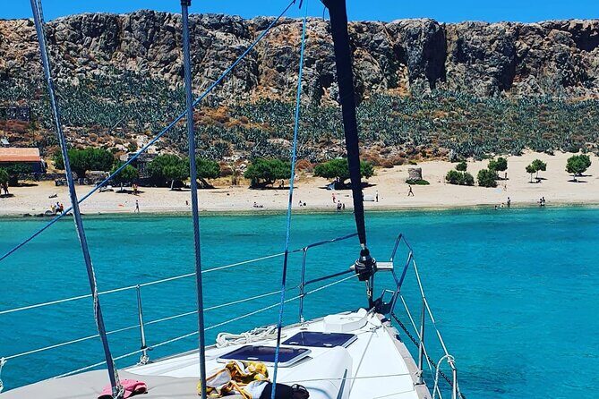 Balos Shared Catamaran Cruise (small groups up to 10 or 22ppl) - Food and Drinks: A Greek Feast at Sea