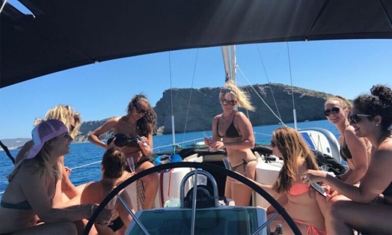 Barcelona: 2-Hour Private Boat Cruise - What to Expect on the Barcelona Private Boat Cruise