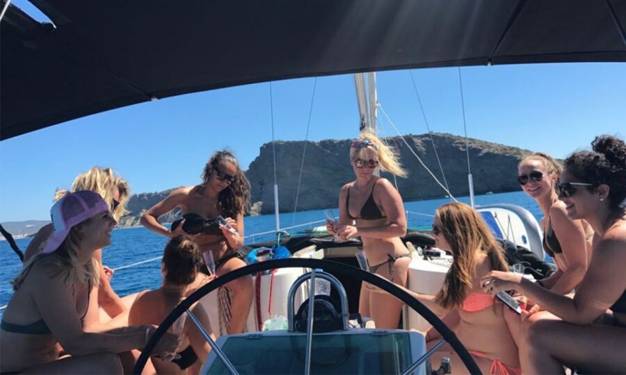 Barcelona: 2-Hour Private Boat Cruise - What to Expect on the Barcelona Private Boat Cruise