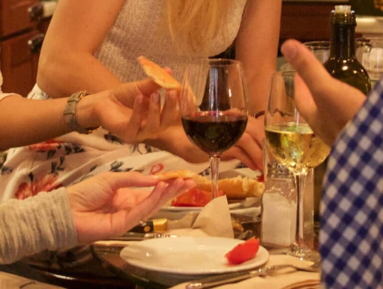 Barcelona: 3-Hour Sips, Sites & Bites Food & History Tour - What Makes this Tour Stand Out?