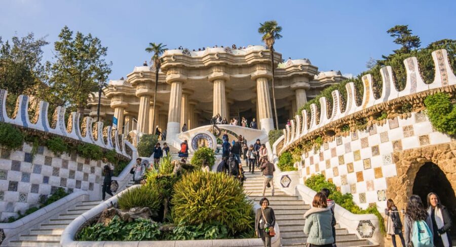 Barcelona: Exclusive Park Güell Private Guided Tour - Breaking Down the Itinerary